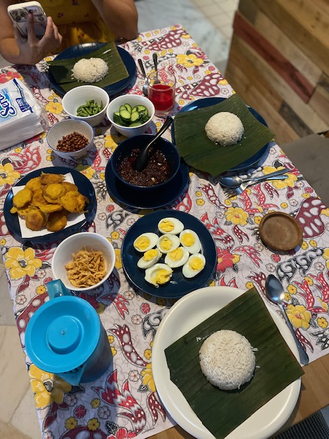 Cooking Class with local communities x Market Tour - Bike with Elena